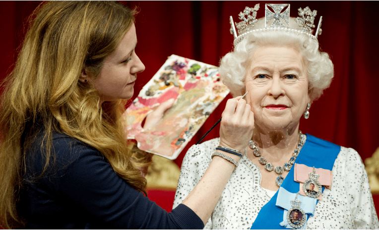 Modelet prej dylli, si u krijua muzeu me figurat botërore - ObserverKult