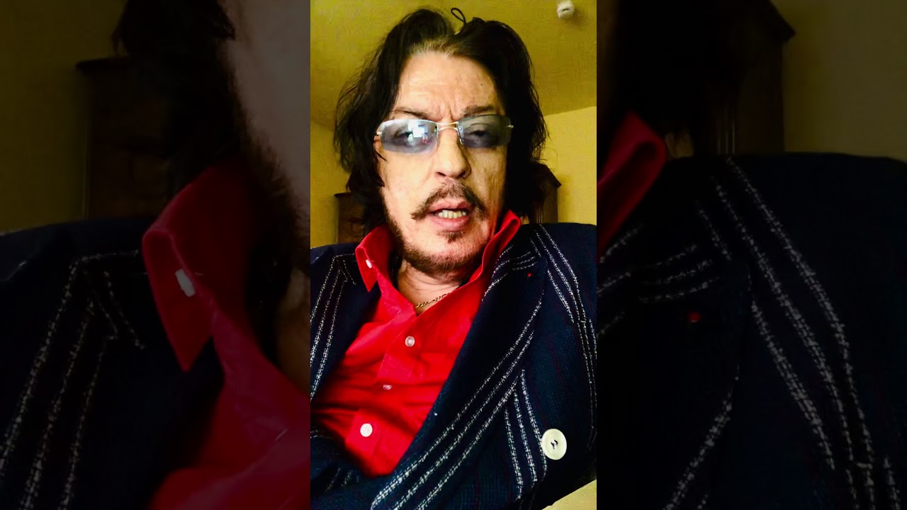 "Sa kohë kemi që duhemi?", Leka Sefla lexon poezinë e Londos - ObserverKult