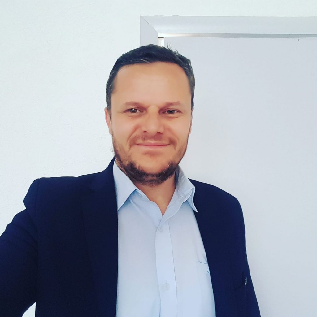 "Stacioni" dhe "Deti i natës", libra që ftojnë për lexim - ObserverKult