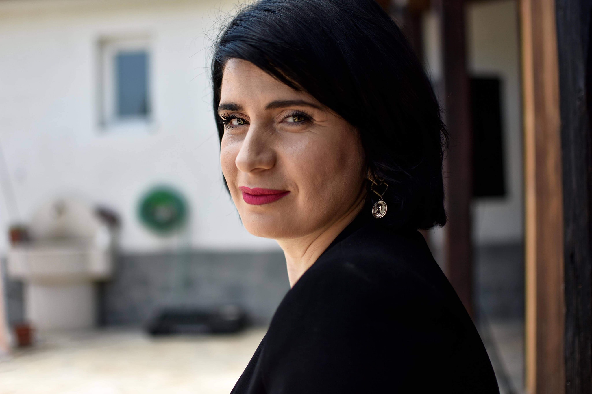 Xhemazije Rizvani: E di që njeriu që dashuron, s’mund të dashurojë pa ...