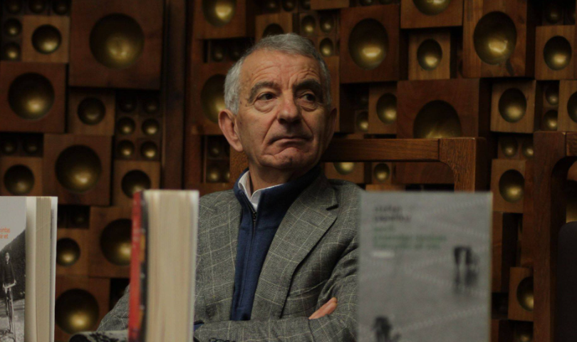 Frano Kulli: Tefë Plaushi i... Tefë Çapalikut - ObserverKult