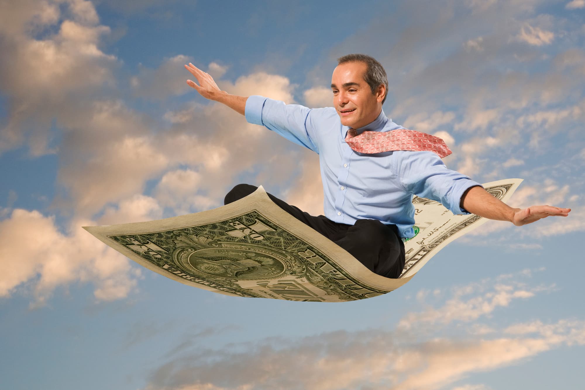 Paraja e çon ujin përpjetë?! / 8 thënie për paranë - ObserverKult