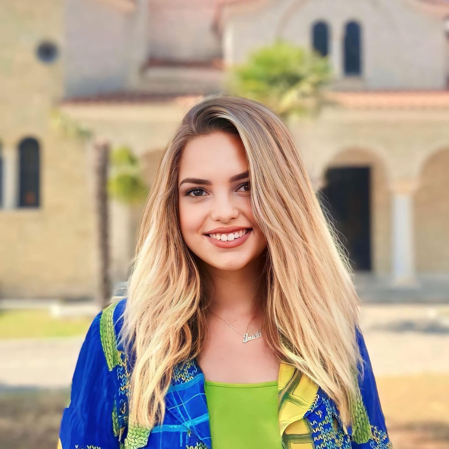 Inida Brahimi: Çast - ObserverKult