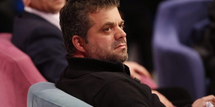 Rikthimi i “Njerëz dhe Fate”/ Arben Derhemi tregon dy hyrjet e mëdha ...