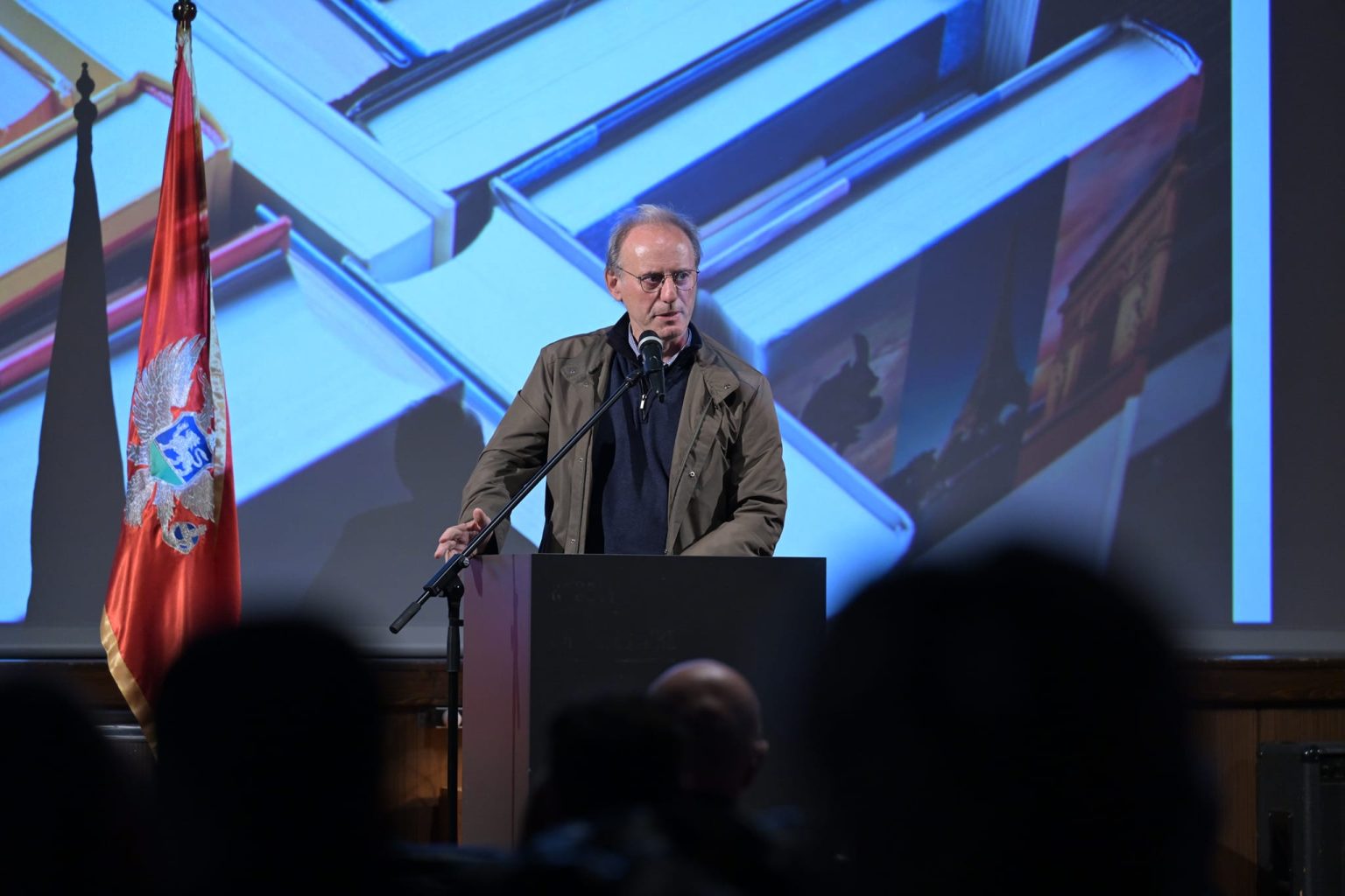 Dita e Librit në Prishtinë u shënua me një dokumentar për Basri ...