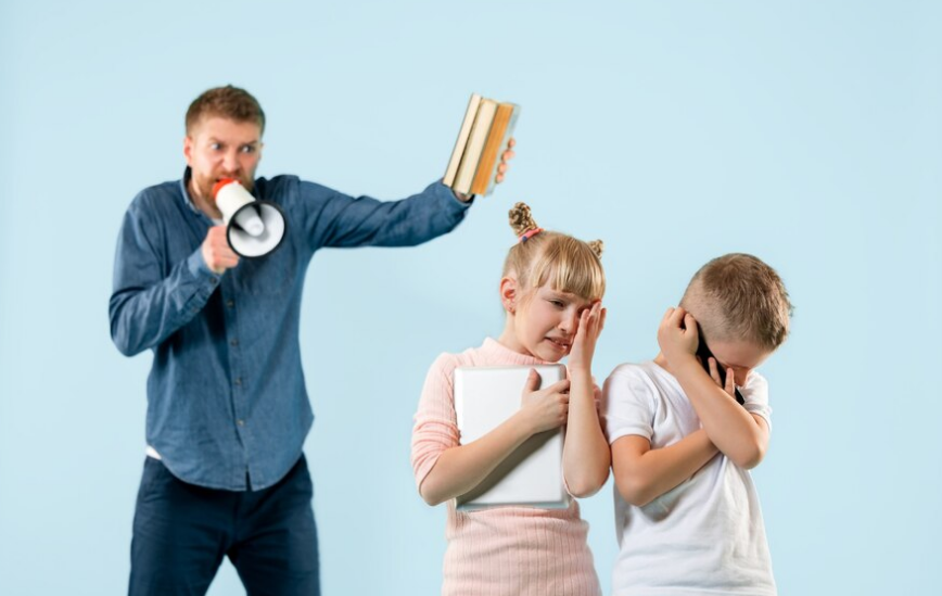 Prindër! Ja si nuk duhet t'i trajtoni fëmijët! - ObserverKult