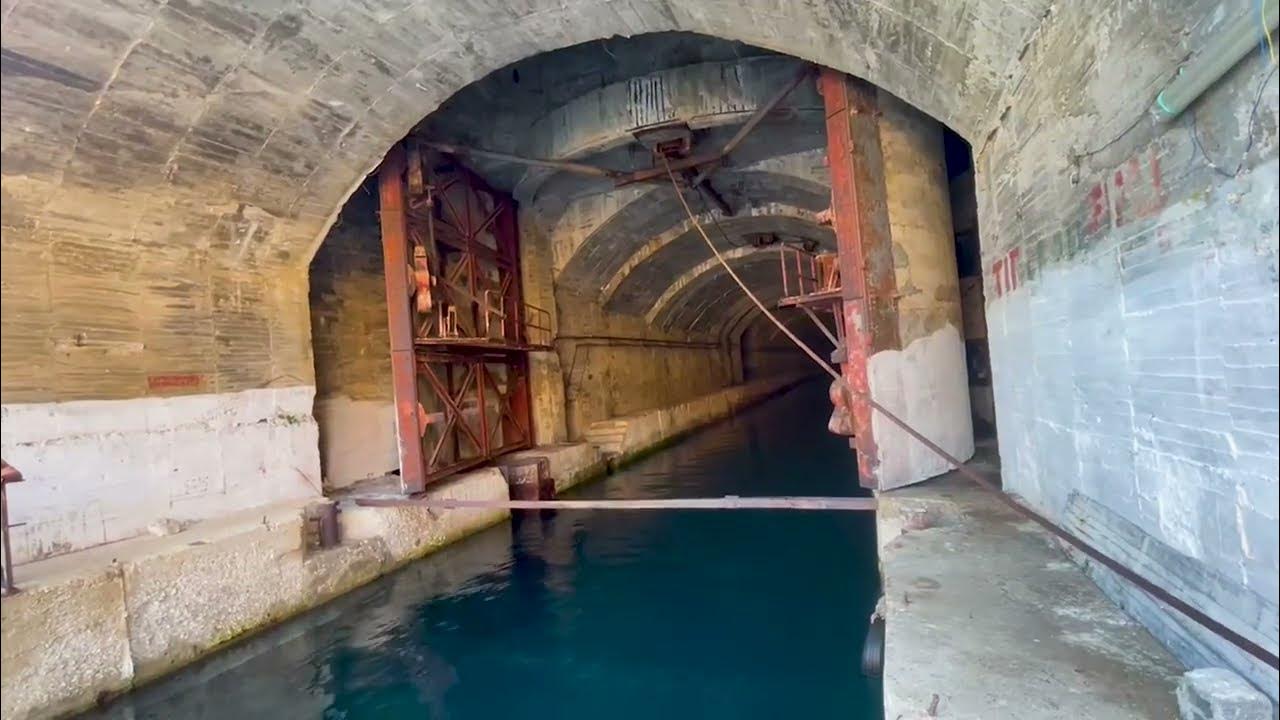 Misteri i tunelit të Porto Palermos, hapet dera e çeliktë pas 32 ...