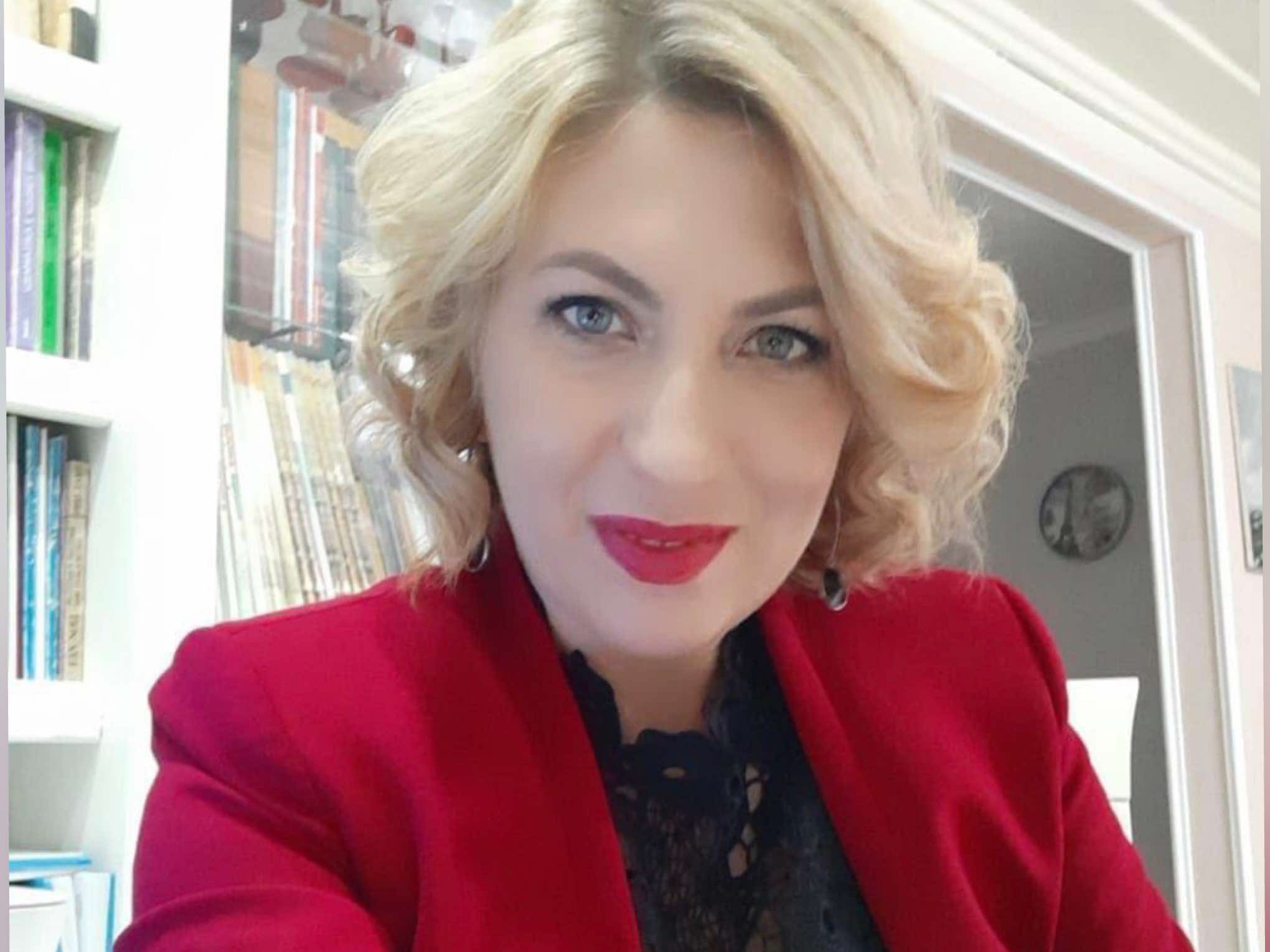 Marsela Neni: Ti di si t’ia zhbësh konturet një gruaje - ObserverKult
