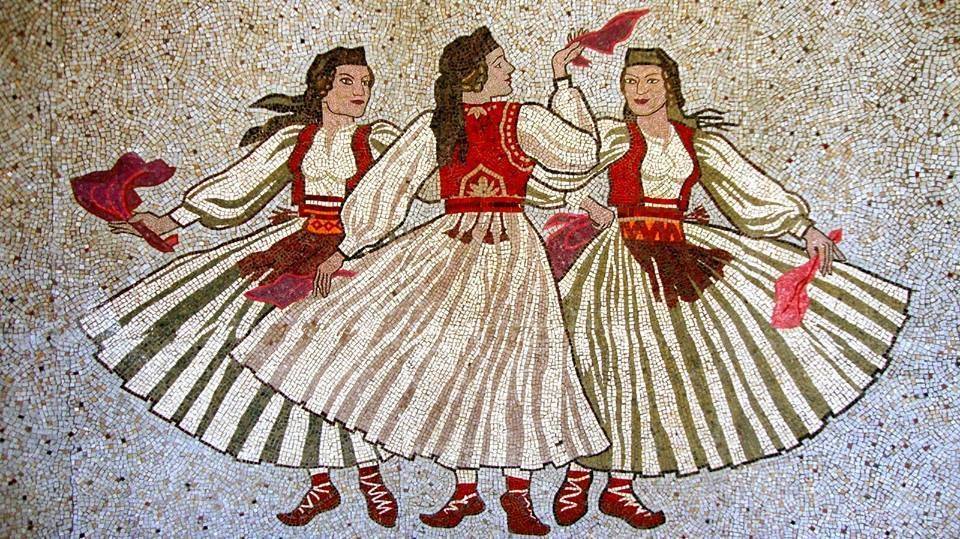 Mozaiku i Rrëshenit/ “Valltaret mirditore”, vepër artistike e piktorit ...