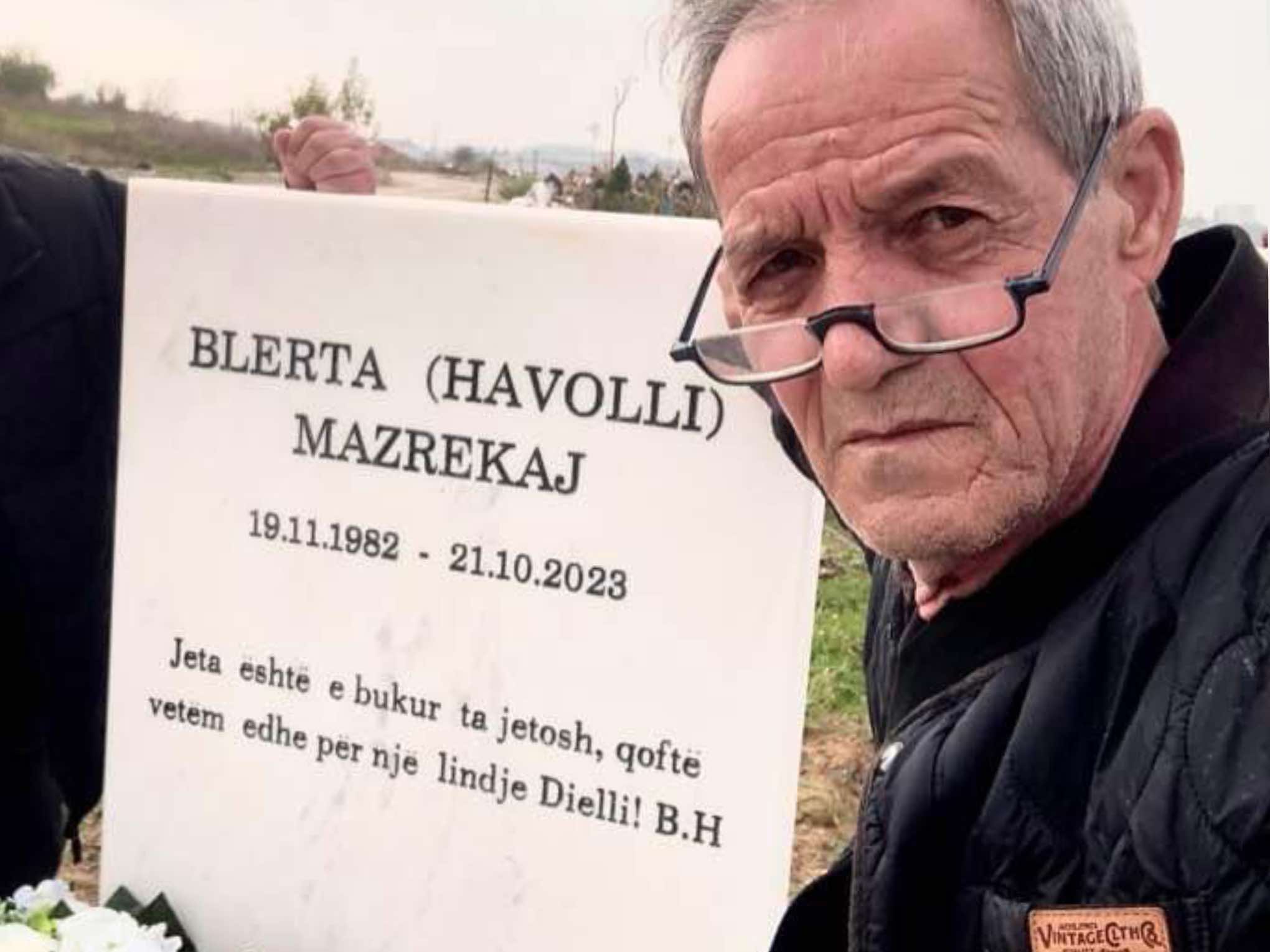 Poeti i kushton poezi të bijës së ndjerë: Sot t'erdha te varri ...