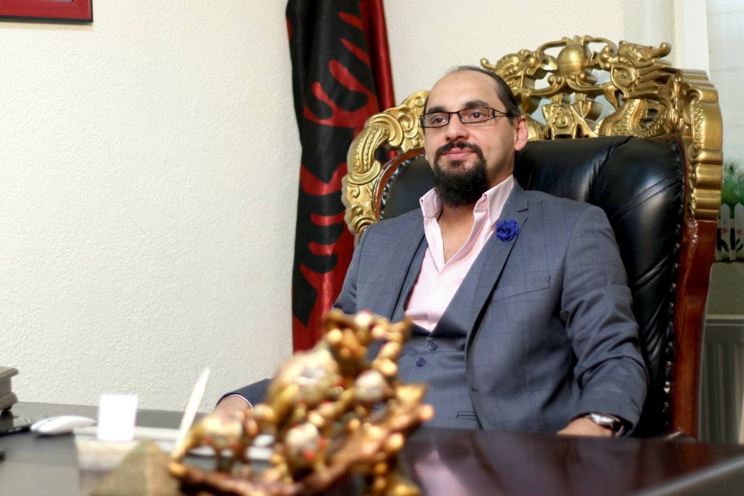 Jetmir Rexhepi zgjidhet drejtor i Ansamblit të Këngëve dhe Valleve ...