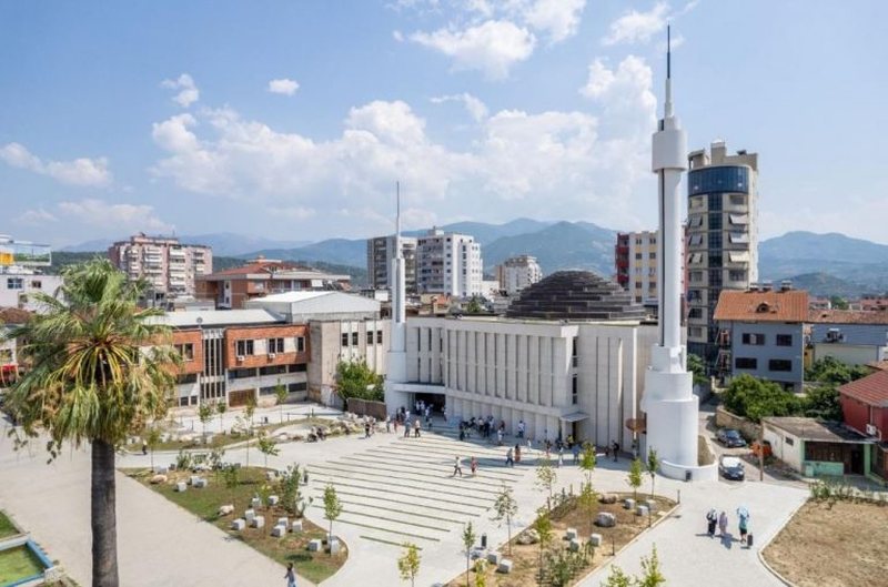 Xhamia e Ballies në Elbasan është zgjedhur si një ndër pesë objektet më ...