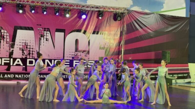 Sukses në skenën ndërkombëtare/ Shkolla e vallëzimit “Dancing House” nga Gjilani shpërblehet në ...