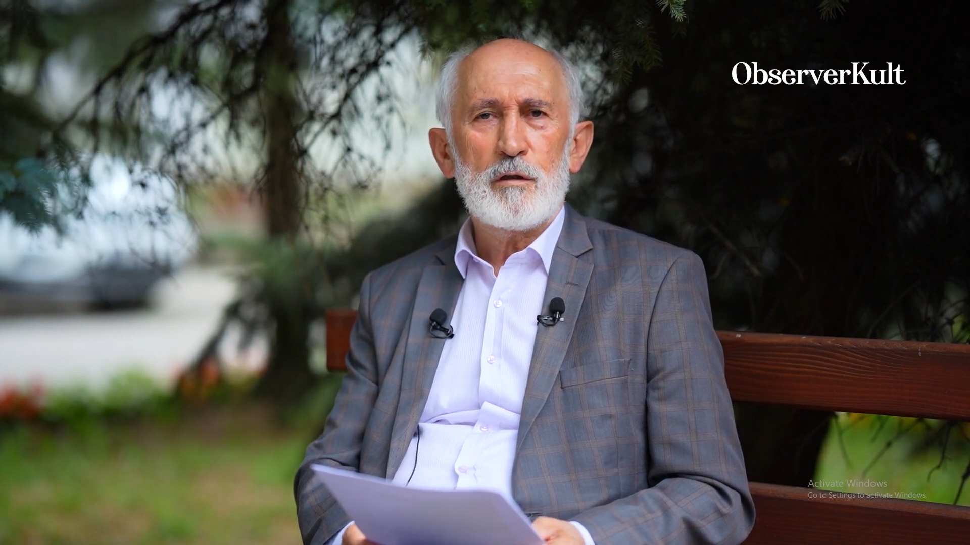 "Në kafenenë Sara Bernar", poezi nga Agim Vinca - ObserverKult