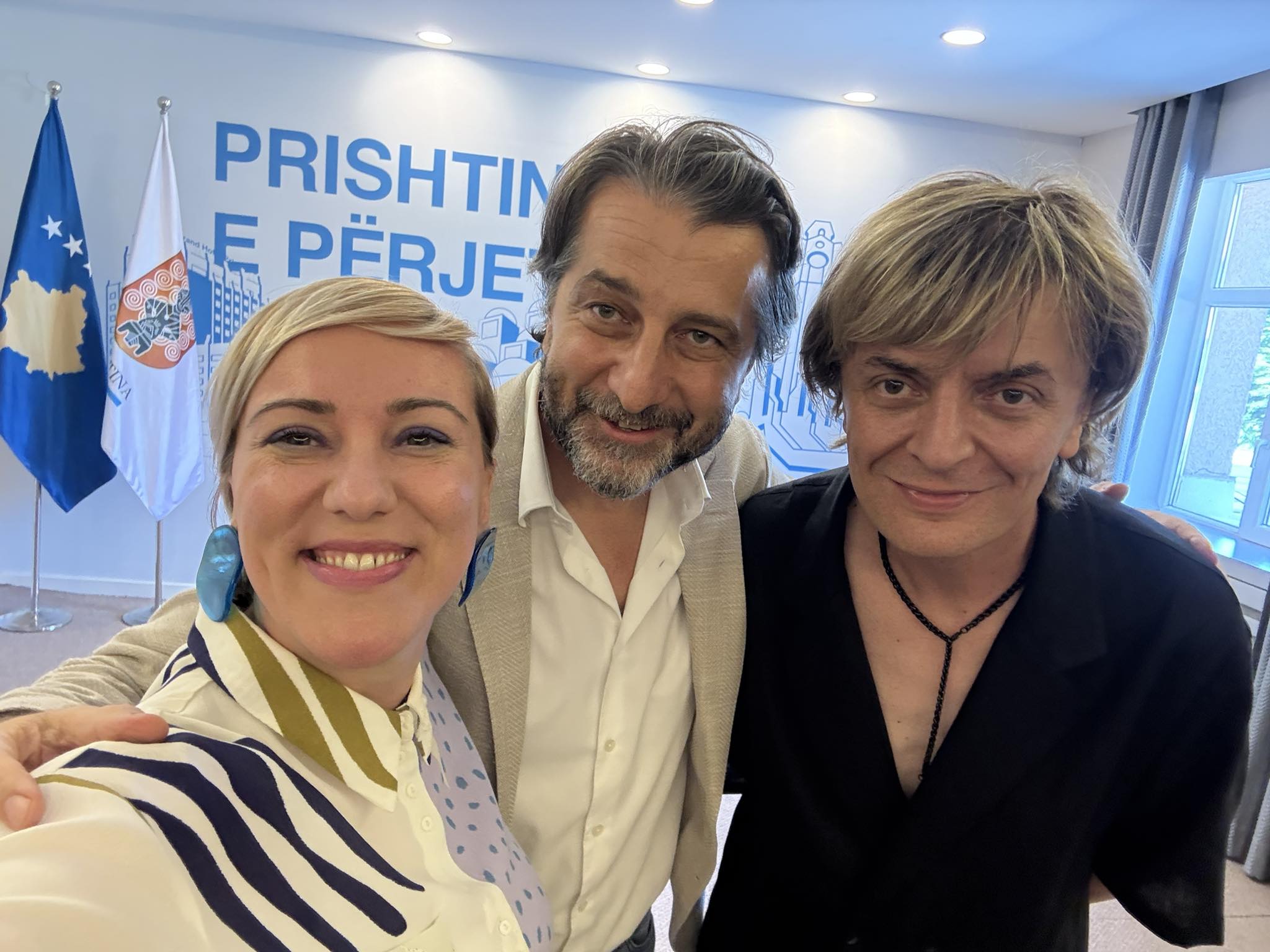 Armend Rexhepagiqi sonte këndon në Prishtinë/ Sibel Halimi: Ky koncert ...