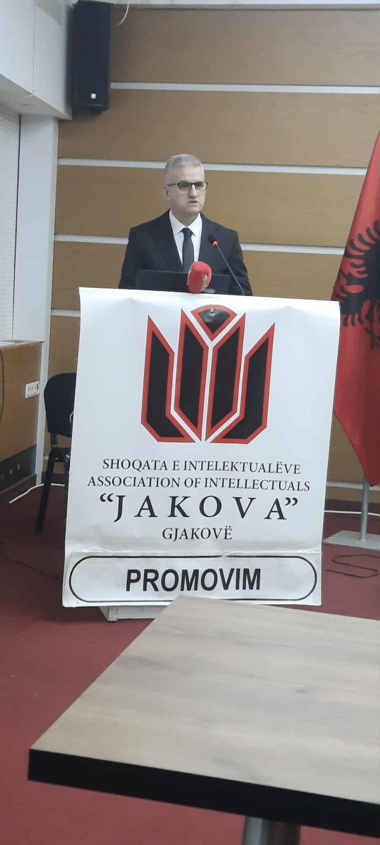 Promovohet monografia për Xhaminë e Hadumit në Gjakovë - ObserverKult